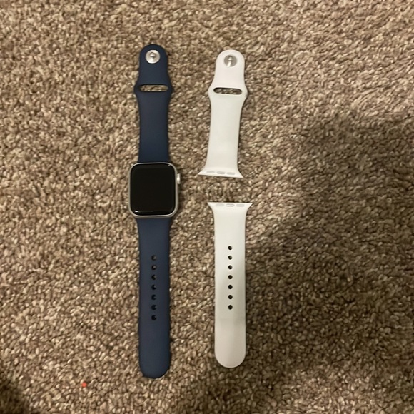 Apple | Wearables | Apple Watch Se Silverabyss Blue Worn Rarely Amazing ...